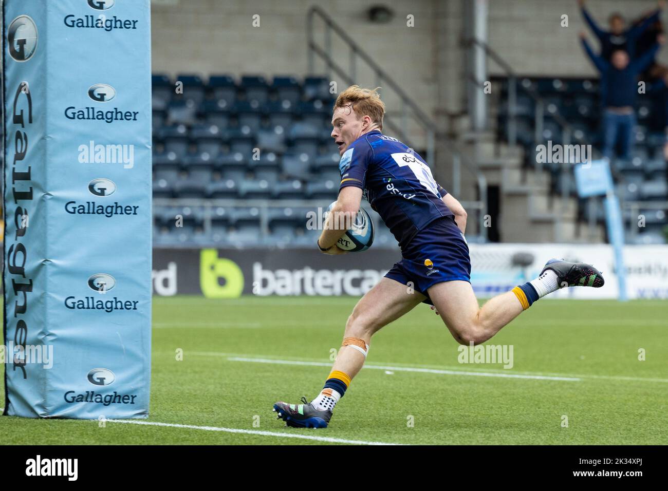 Gareth simpson of worcester warriors hi-res stock photography and ...