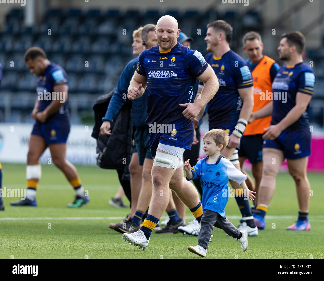 Matt Kvesic of Worcester Warriors with his son after the Gallagher ...