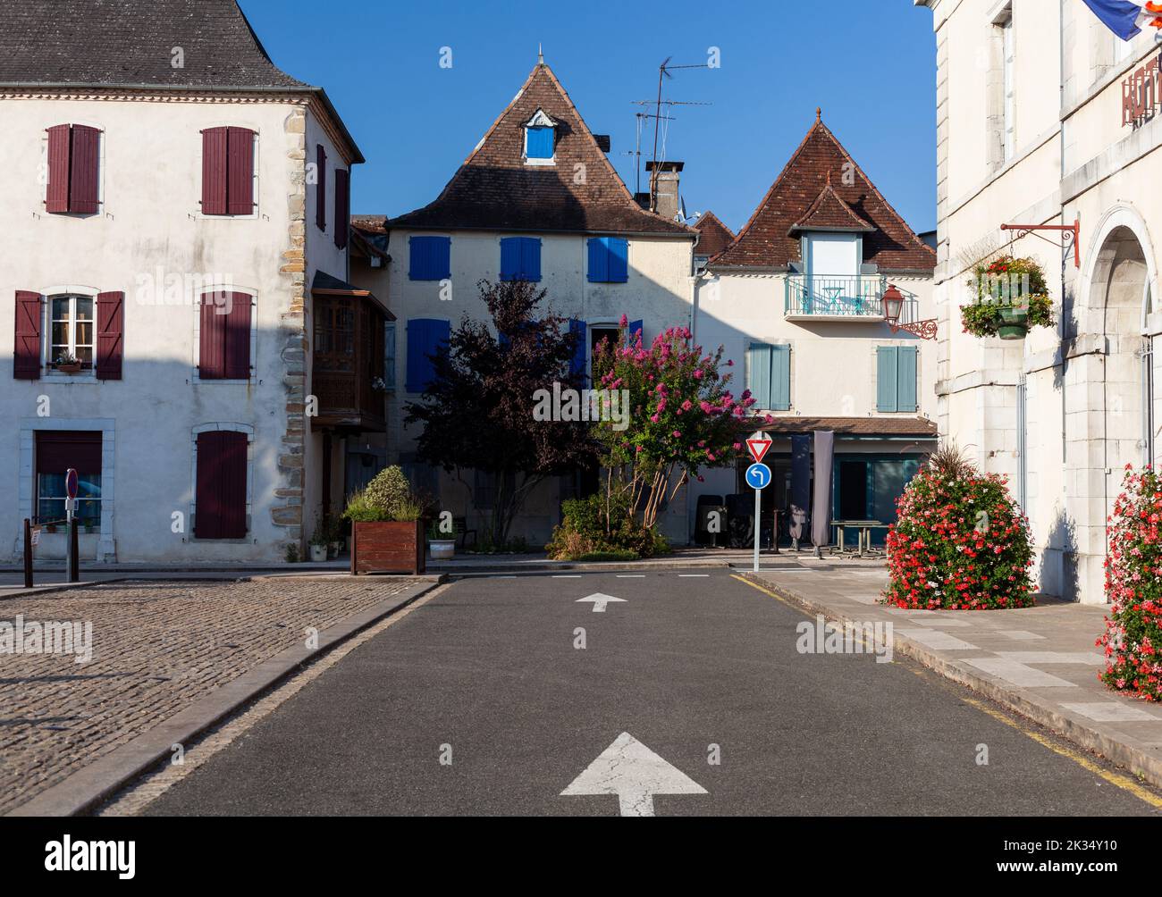 View of old houses in the Navarrenx square, first bastioned city in ...