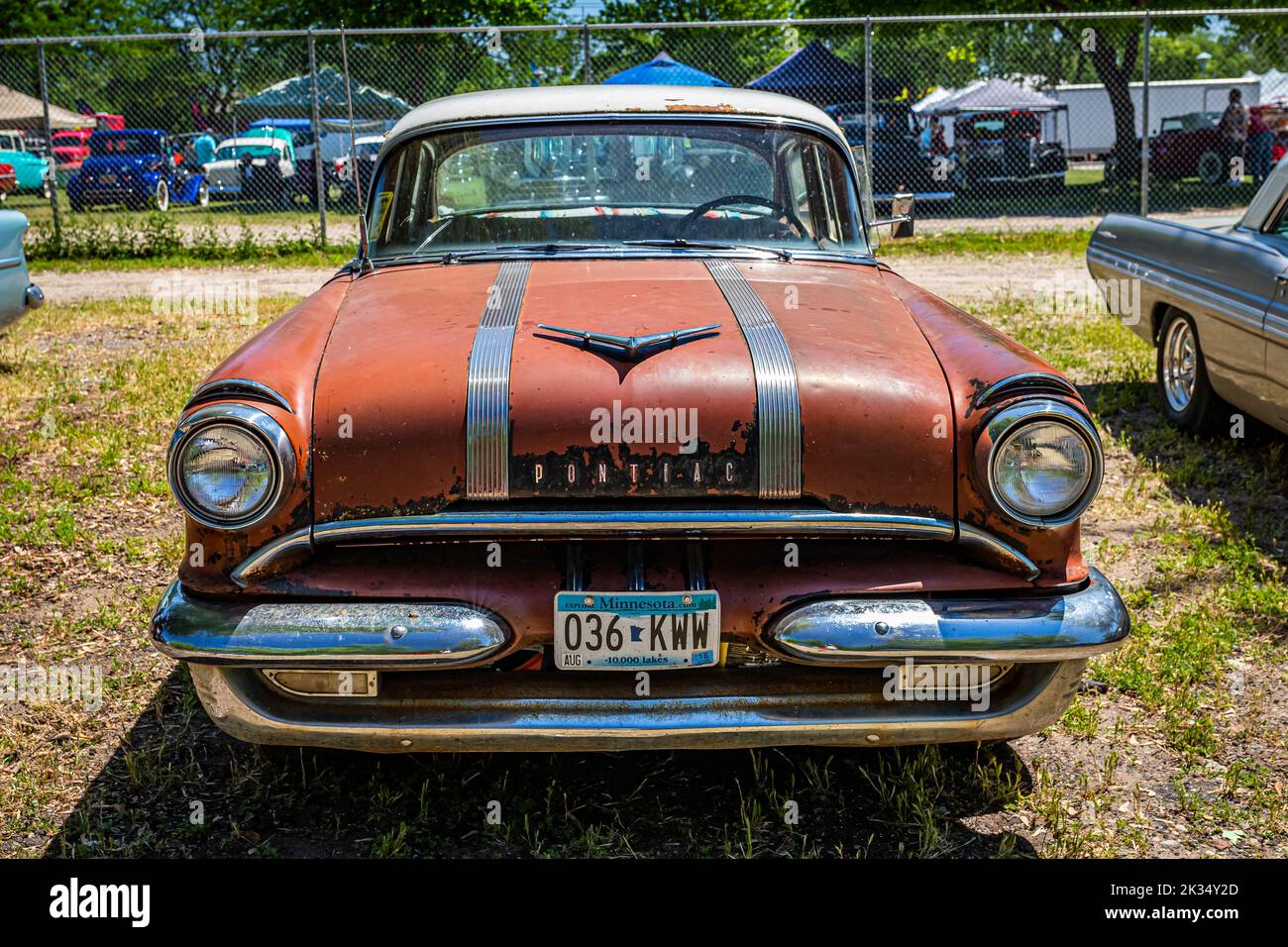 Old rusty pontiac hi-res stock photography and images - Alamy