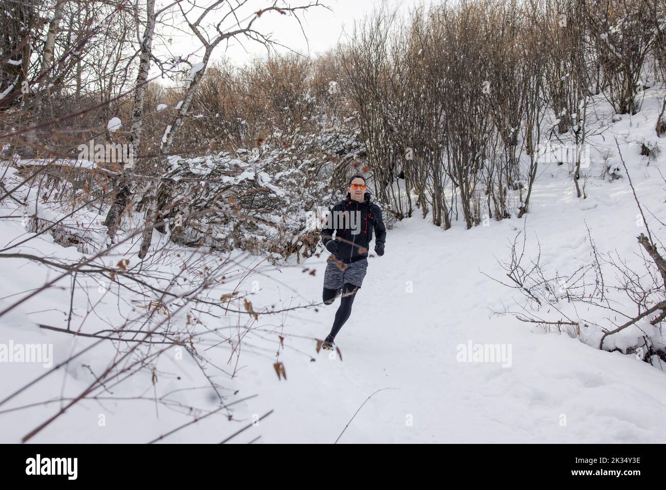 Health male running hi-res stock photography and images - Alamy