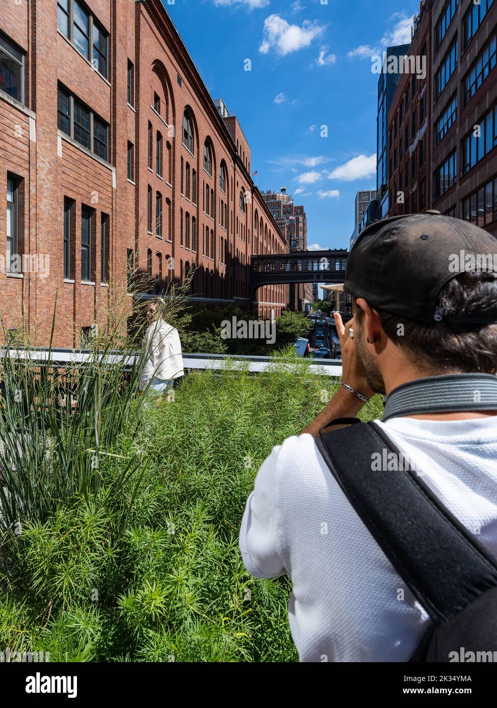 People on the High Line in Chelsea neighborhood of Manhattan Stock ...