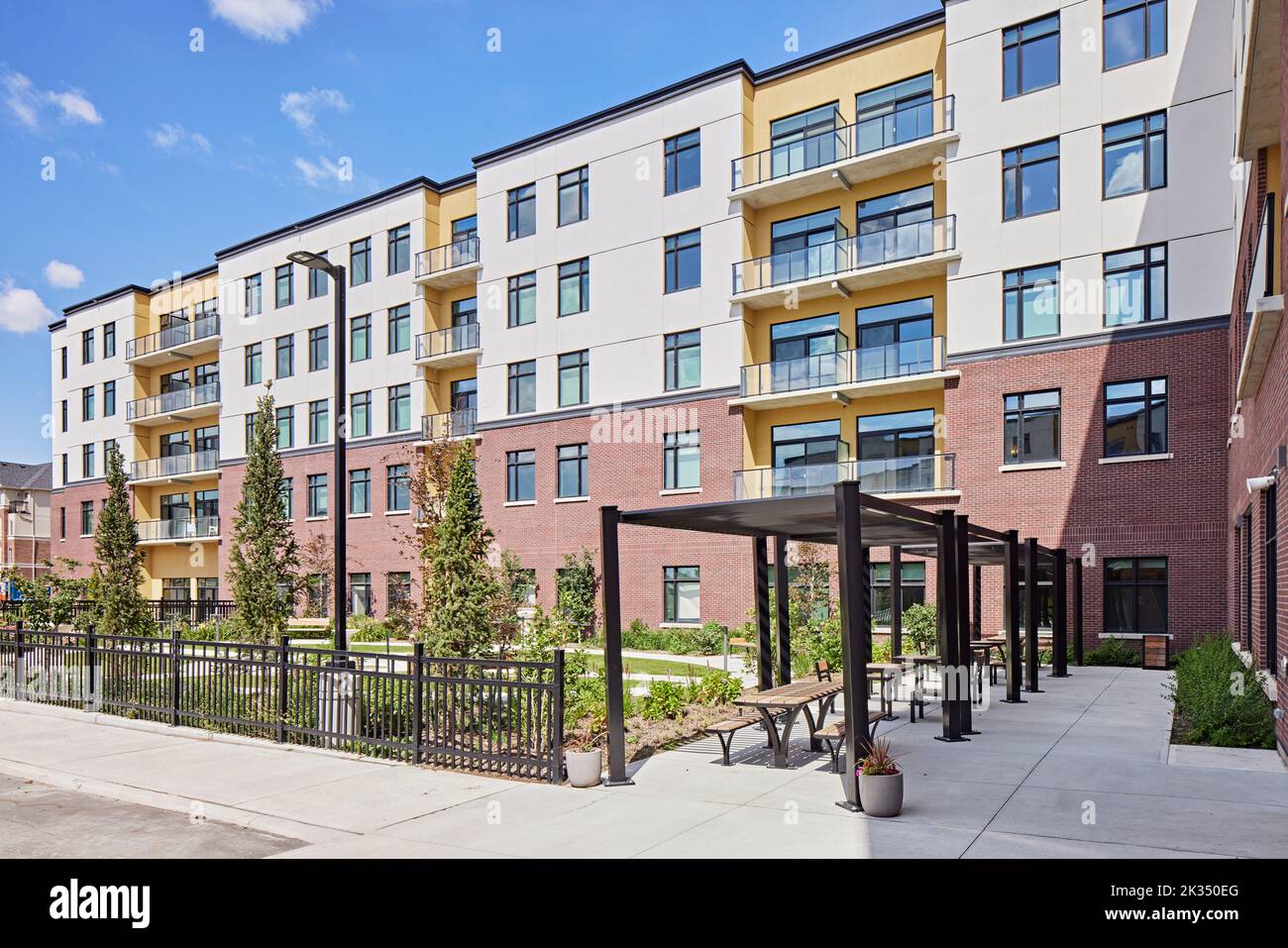 Senior living facility interior hi-res stock photography and images - Alamy