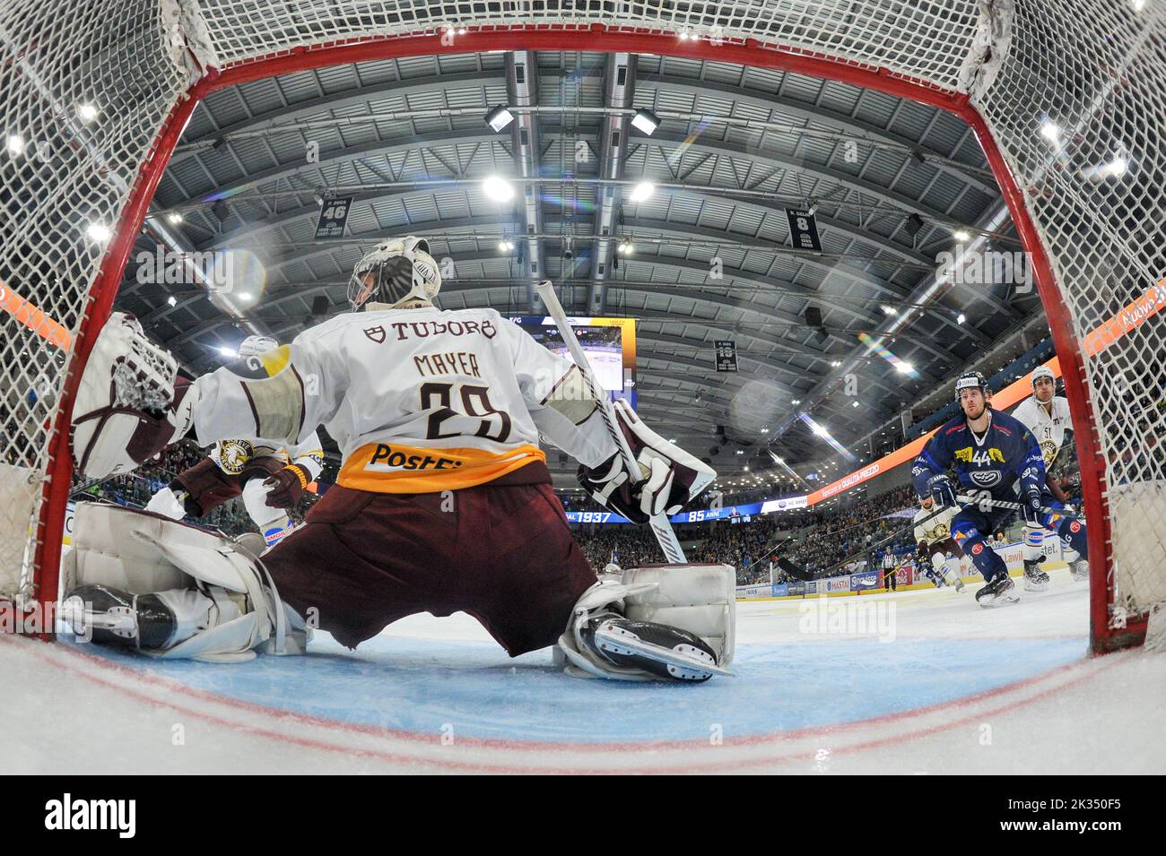 24.09.2022, Ambri, Gottardo Arena, NL: HC Ambri-Piotta - Genève ...