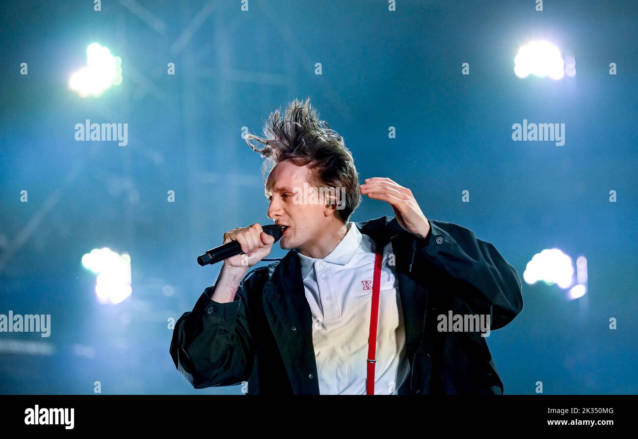 Berlin, Germany. 24th Sep, 2022. The singer Felix Brummer of the band ...