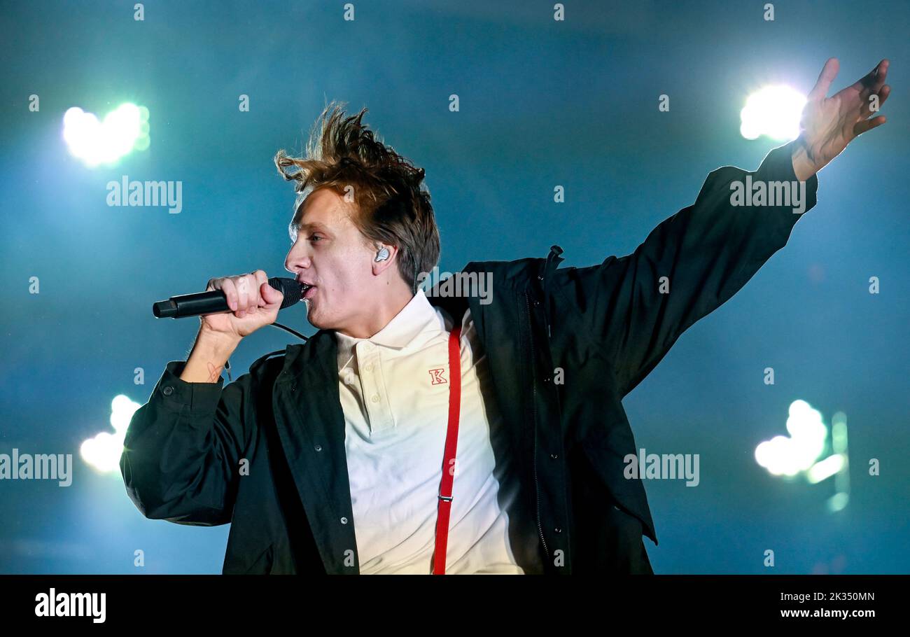 Berlin, Germany. 24th Sep, 2022. The singer Felix Brummer of the band ...