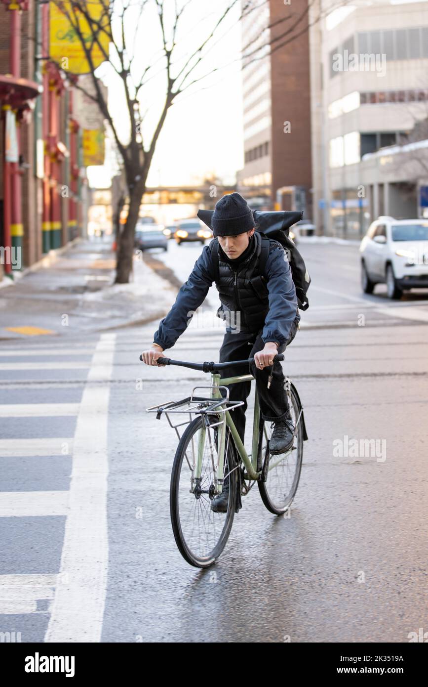 Courier service on the bike hi-res stock photography and images - Alamy