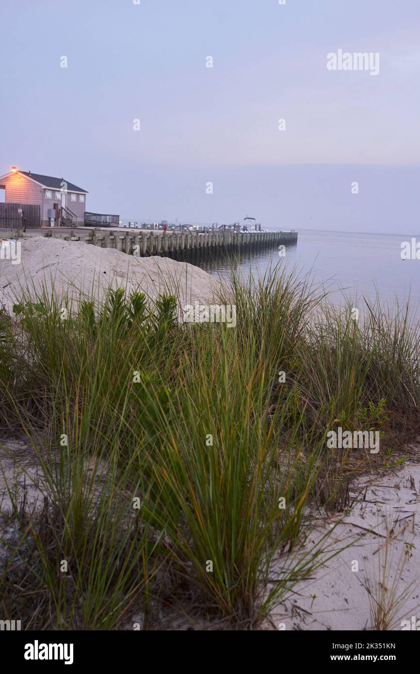 Overcast ocean view long hi-res stock photography and images - Alamy