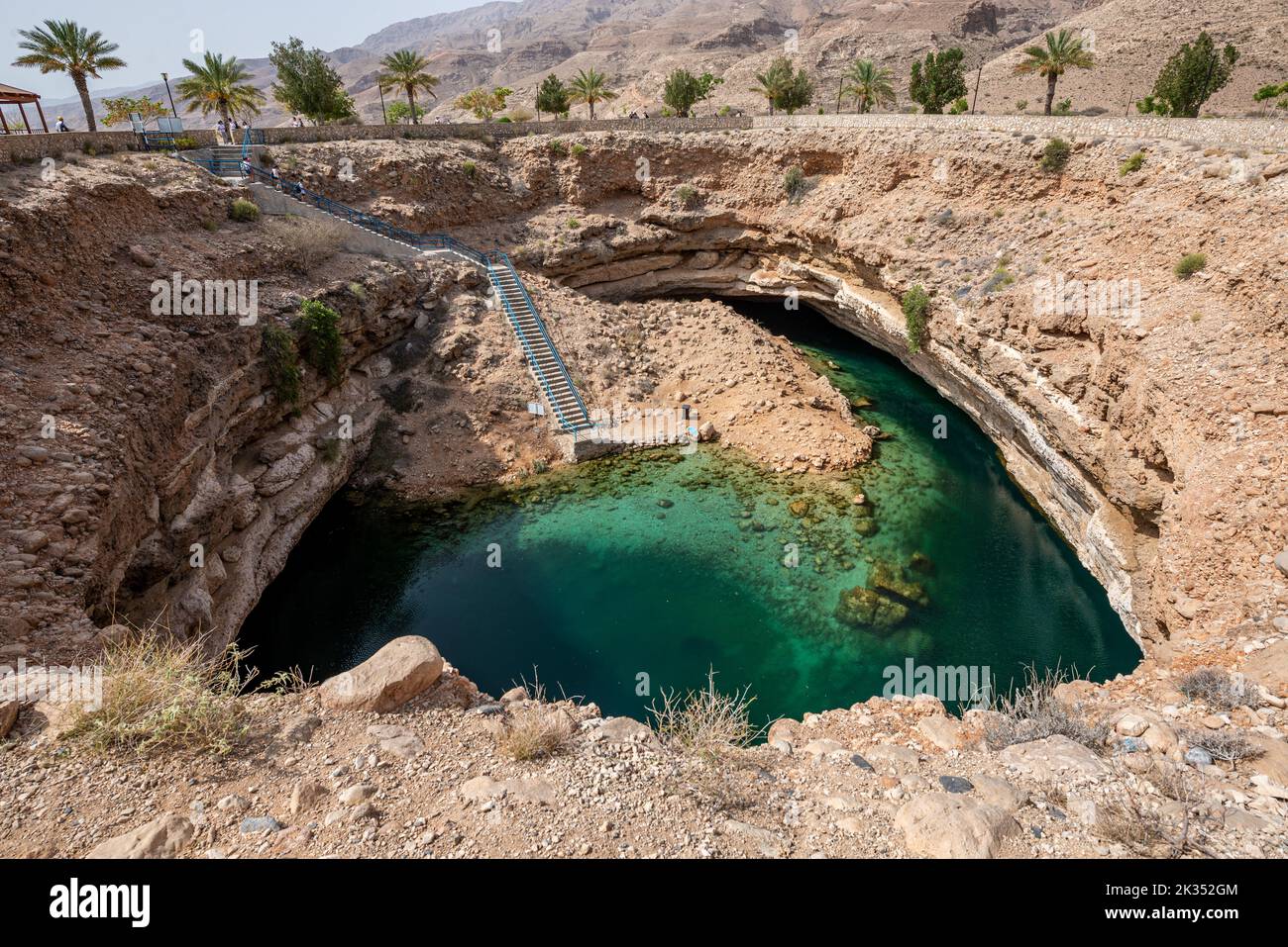 Great blue hole sinkhole hi-res stock photography and images - Alamy