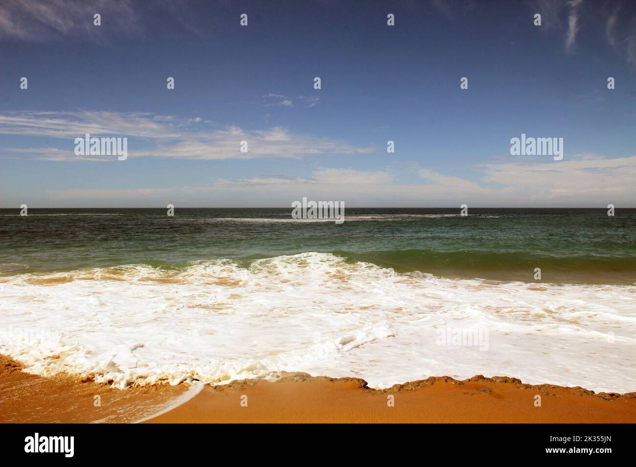 Seaside sand beach foamy hi-res stock photography and images - Alamy