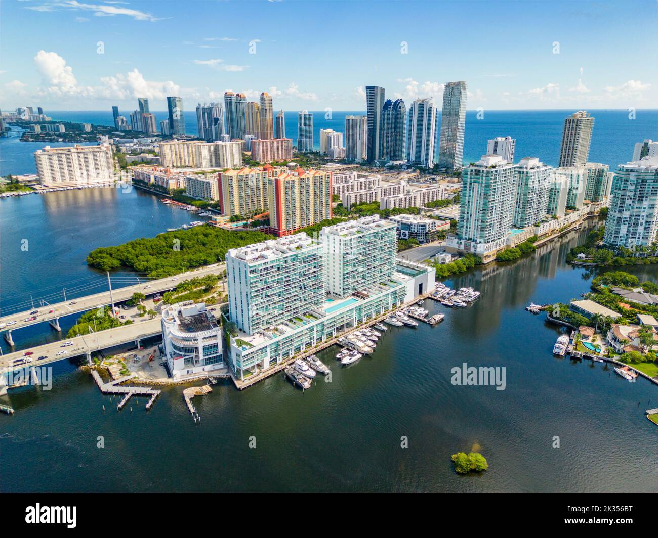 Miami beach marina yacht boats hi-res stock photography and images - Alamy