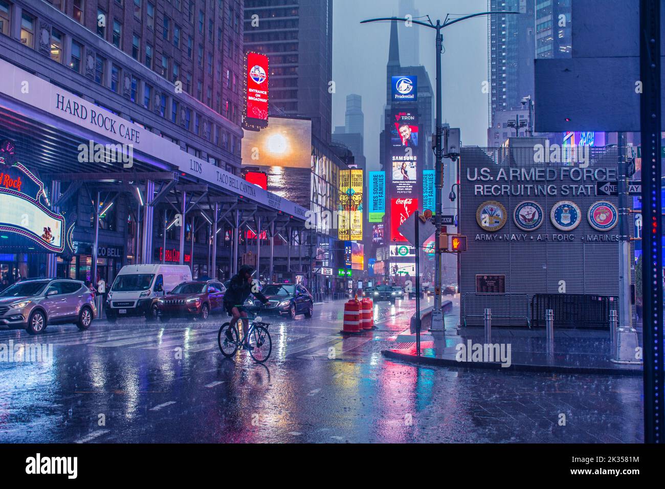 Timesquare hi-res stock photography and images - Alamy