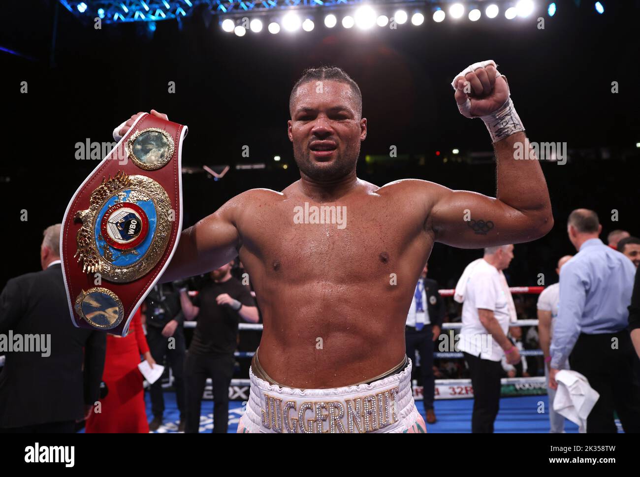 Joe Joyce celebrates victory over Joseph Parker after their vacant WBO ...