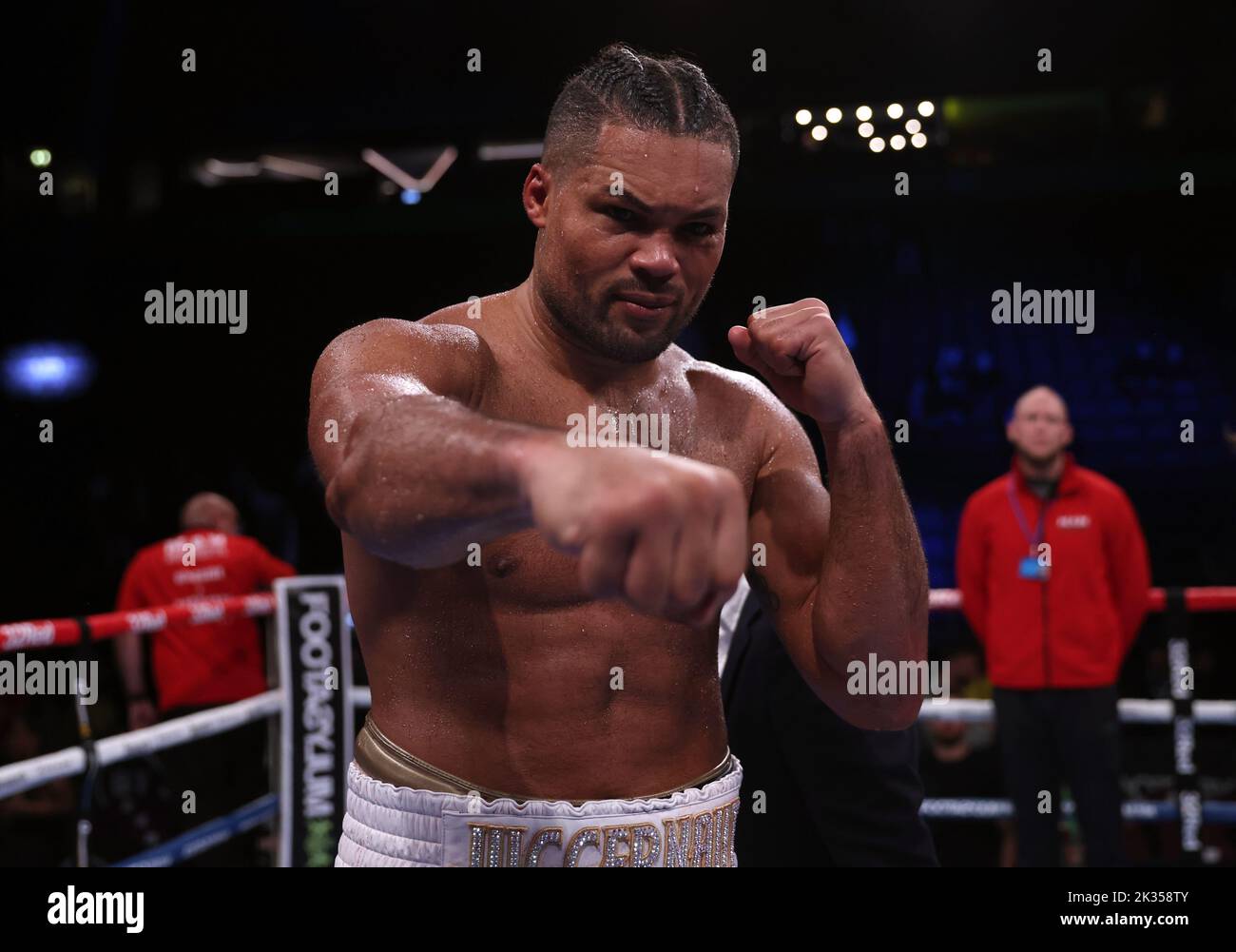 Joe Joyce celebrates victory over Joseph Parker after their vacant WBO ...
