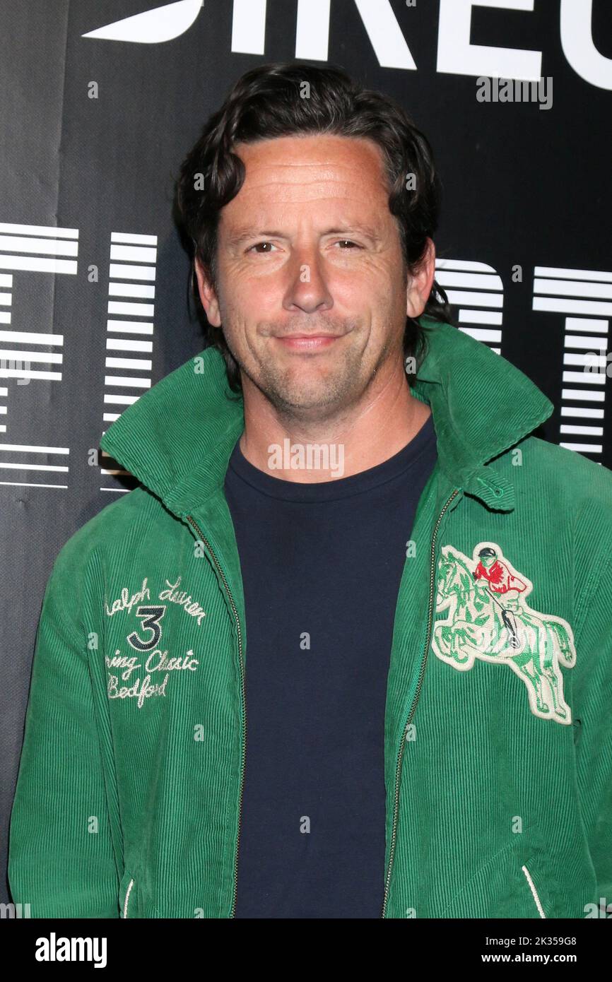 LOS ANGELES - FEB 12: Ross McCall at the DIRECTV Presents Maxim ...