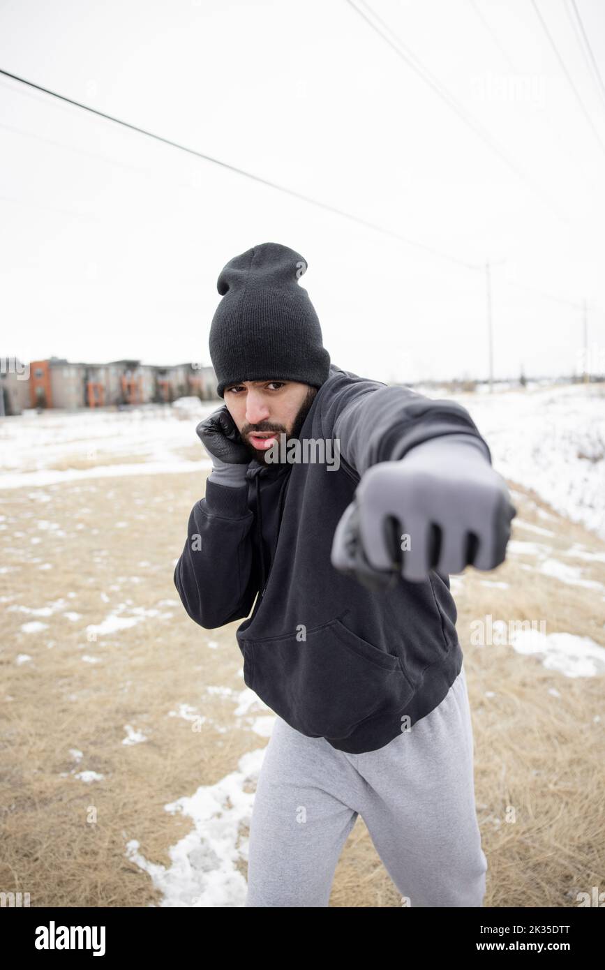 In fighting hi-res stock photography and images - Alamy