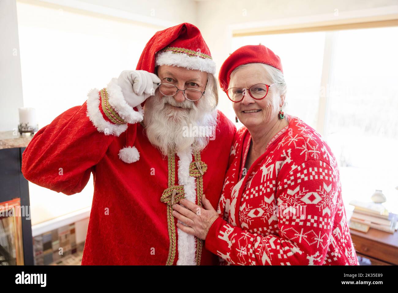 Modern costumes hi-res stock photography and images - Alamy