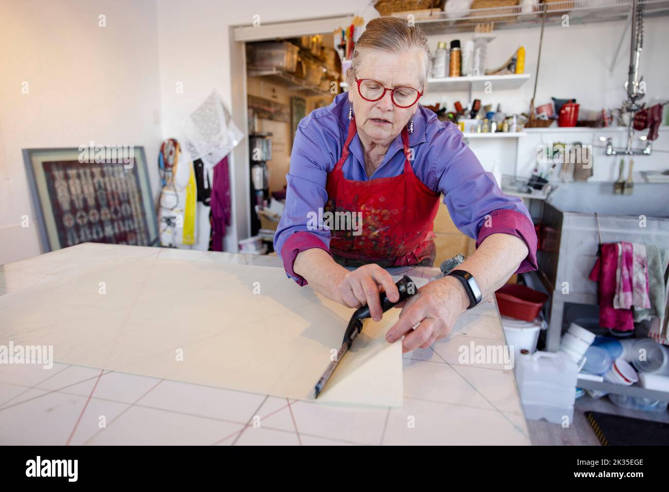 Smoothing surface hi-res stock photography and images - Alamy