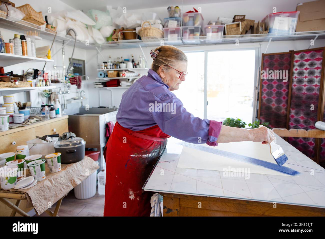 Apply paint hi-res stock photography and images - Alamy