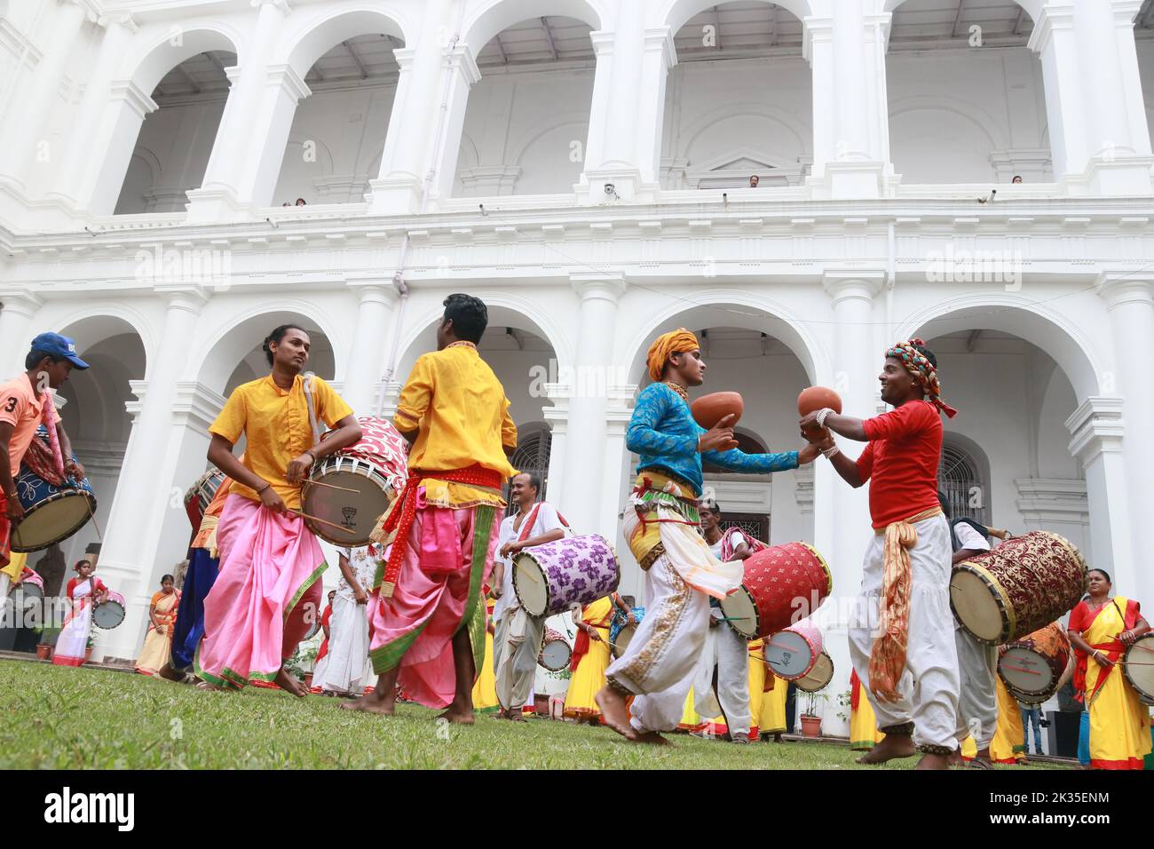 Kolkata, India. 24th Sep, 2022. Artists and traditional drum troupe ...
