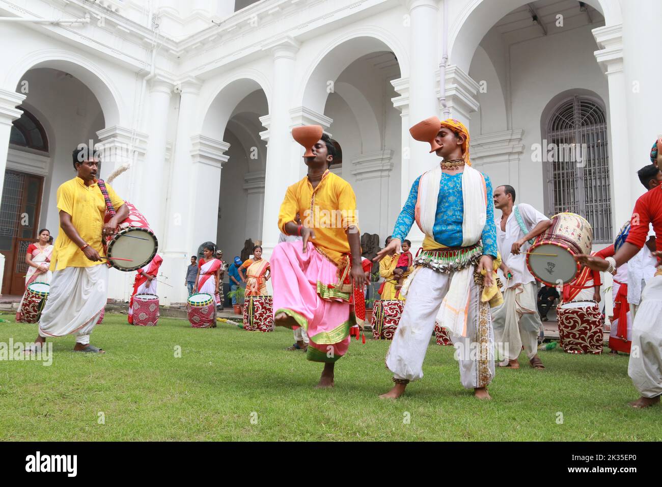 Kolkata, India. 24th Sep, 2022. Artists and traditional drum troupe ...