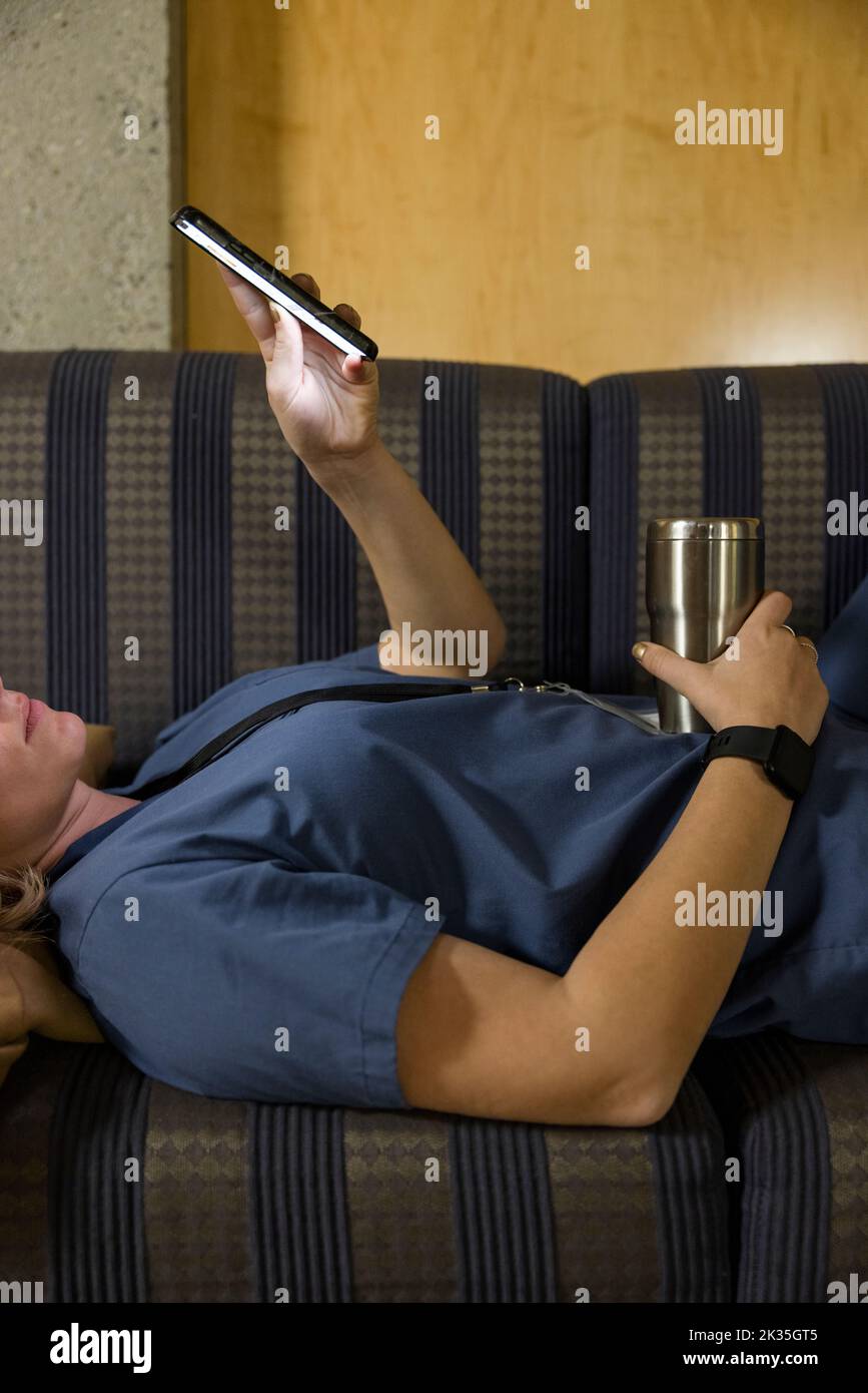 Relaxing coffee break hi-res stock photography and images - Alamy