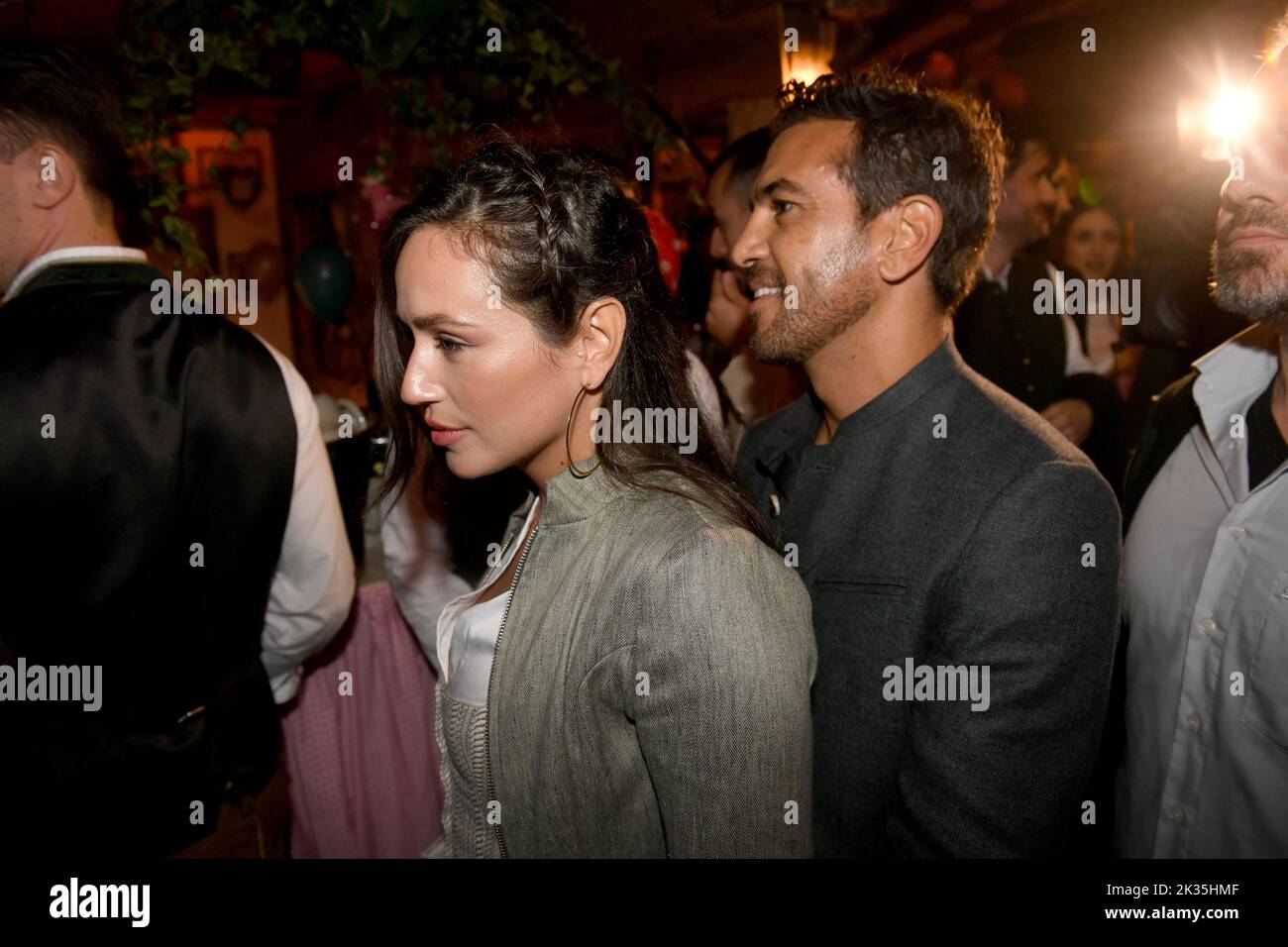 Munich, Germany. 24th Sep, 2022. Actor Elyas M'Barek and his wife ...