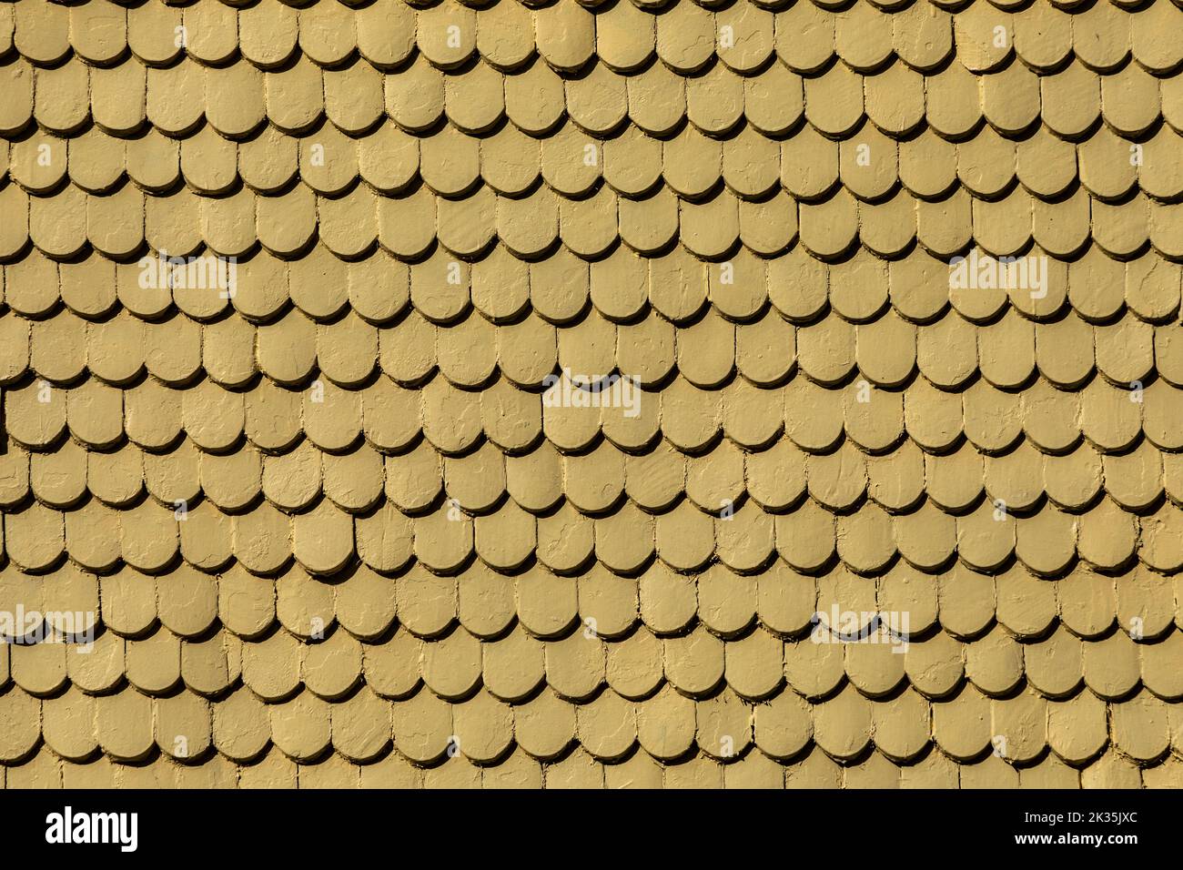 pattern of wooden roof shingles in harmonic structure Stock Photo - Alamy