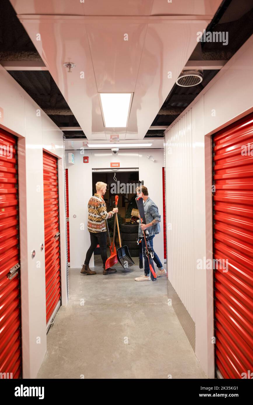 Tool facility hi-res stock photography and images - Alamy