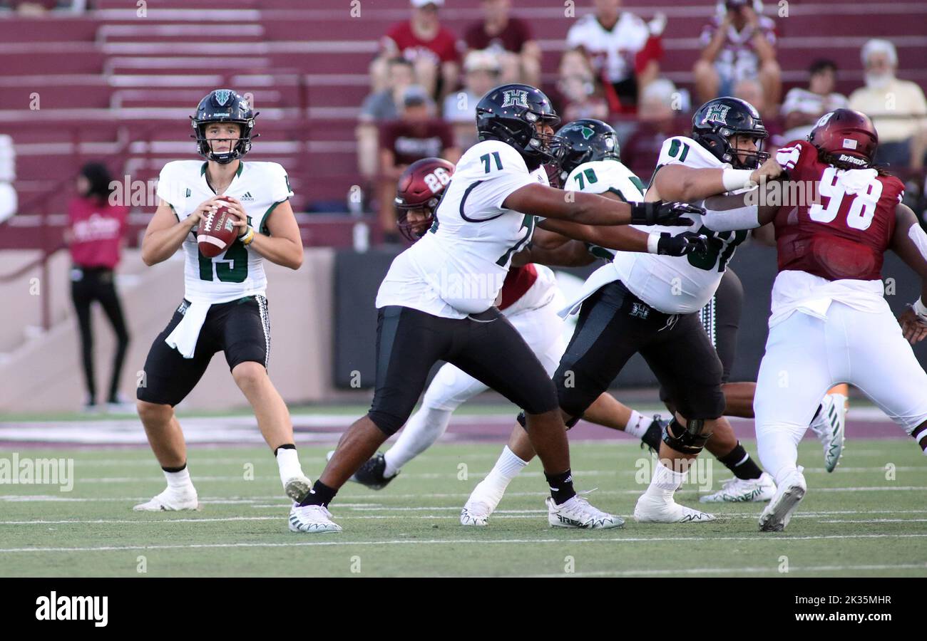 September 24, 2022 - Hawaii Rainbow Warriors quarterback Brayden ...