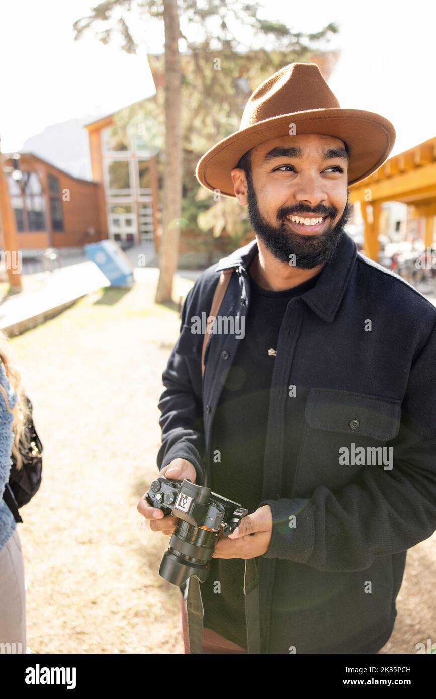 Man and camera hi-res stock photography and images - Alamy