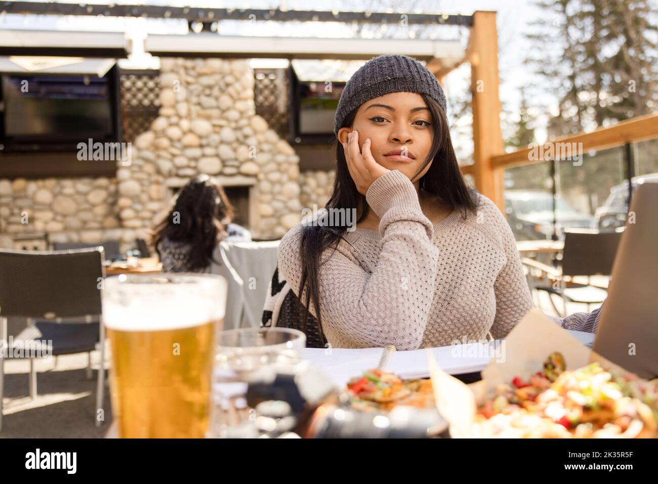 Meal woman restaurant sitting hi-res stock photography and images - Alamy