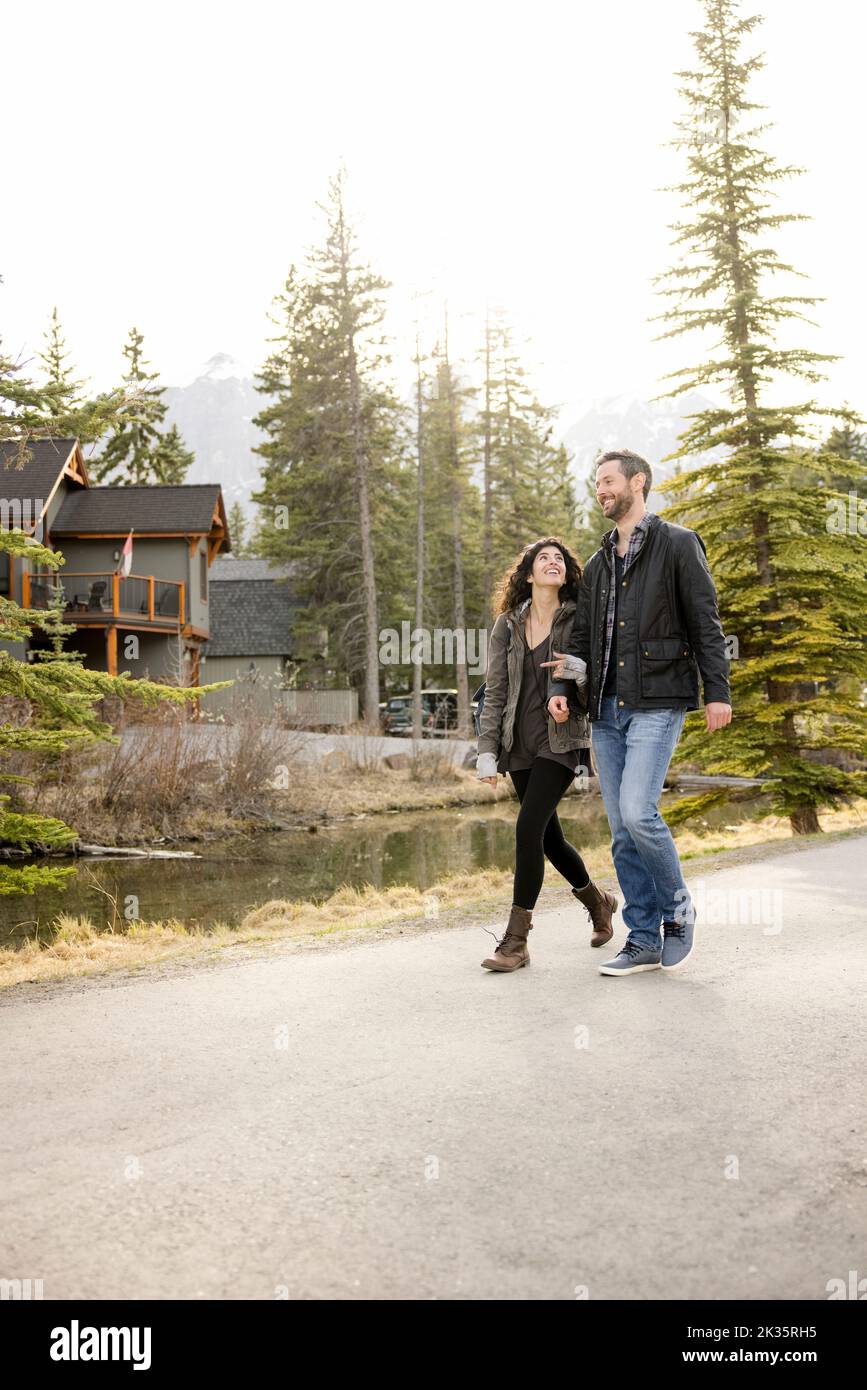 Couple tourist resort hi-res stock photography and images - Alamy