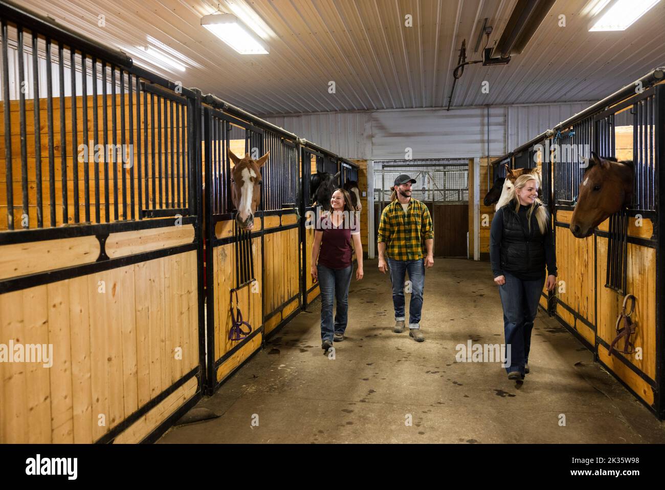 30 stalls hi-res stock photography and images - Alamy