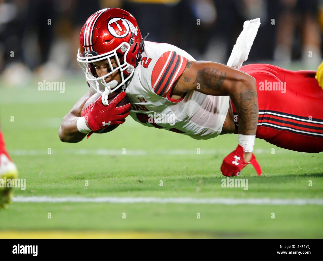 Tempe, Arizona, USA. 24th Sep, 2022. Micah Bernard (2) of the Utah Utes ...