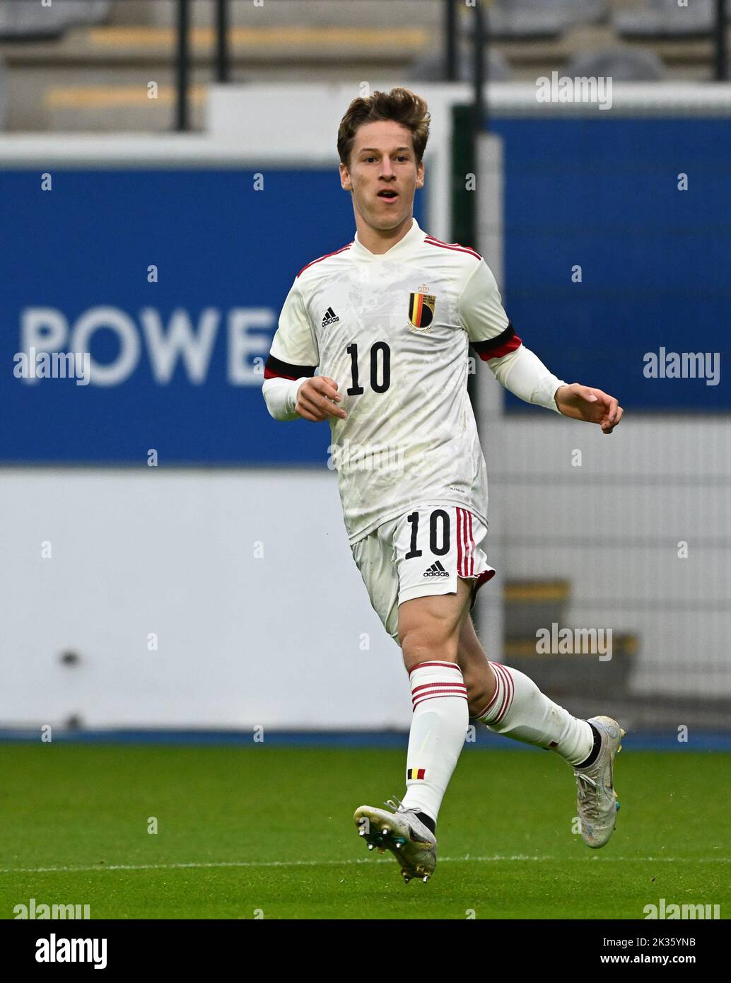 Yari Verschaeren (10) of Belgium pictured during a friendly soccer game ...
