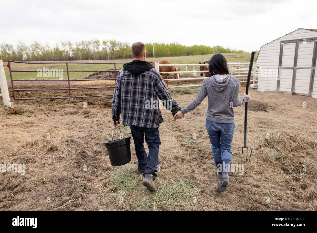 Native american couple farm hi-res stock photography and images - Alamy