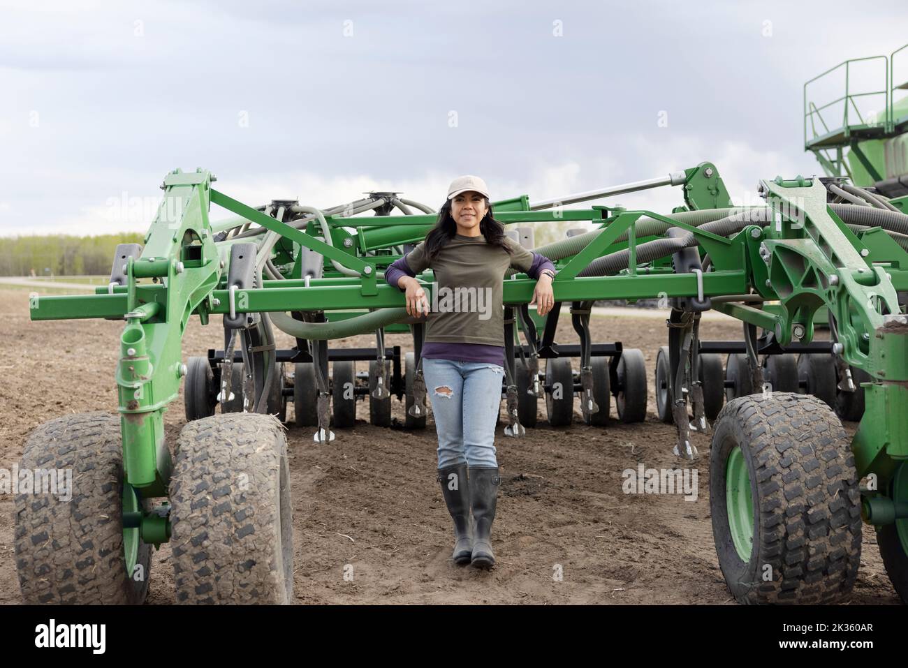 Full harvester hi-res stock photography and images - Alamy