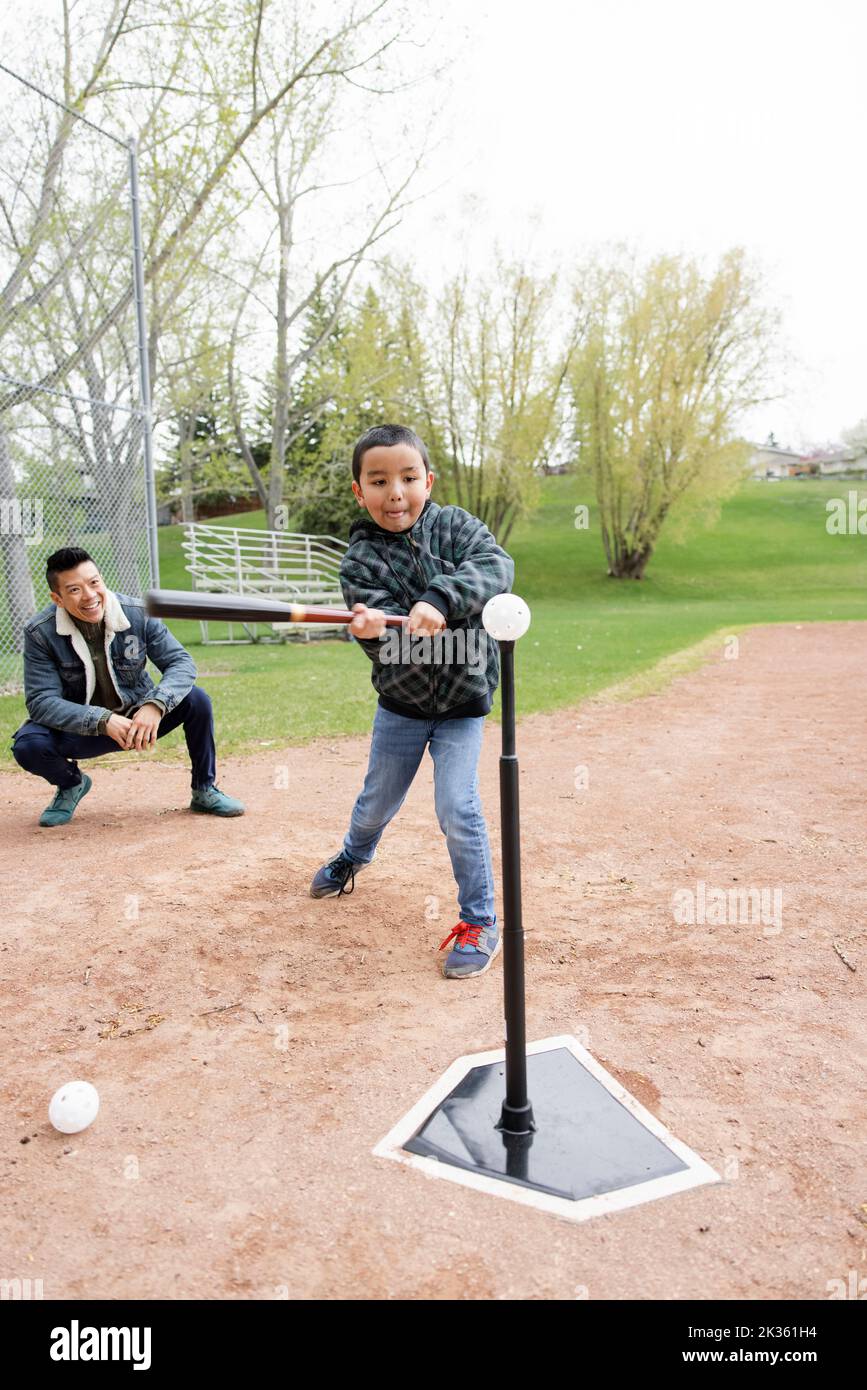 Baseball bat hit hi-res stock photography and images - Alamy