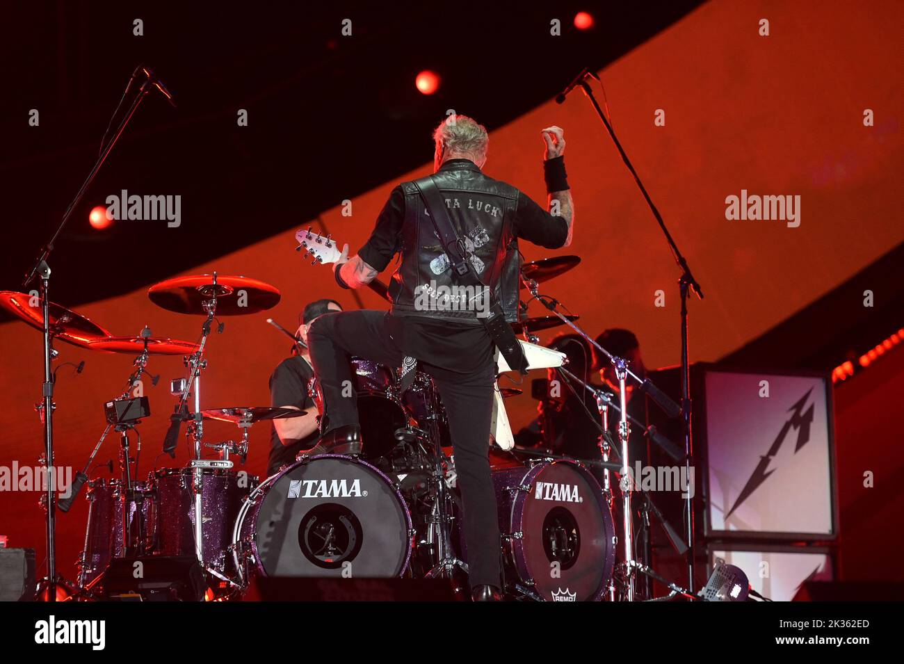 New York, USA. 24th Sep, 2022. Lead singer James Hatfield and members ...