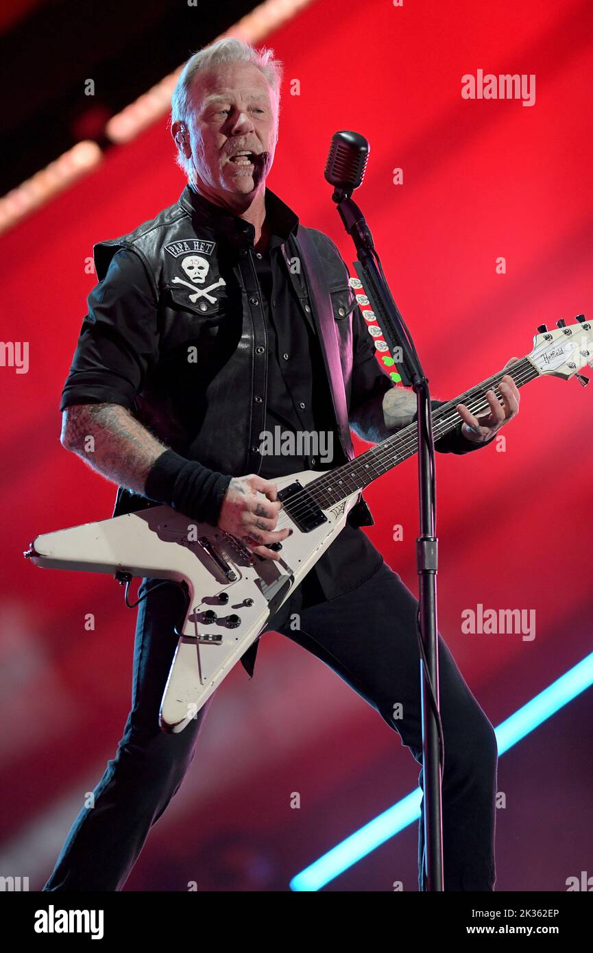 New York, USA. 24th Sep, 2022. Lead singer James Hatfield and members ...