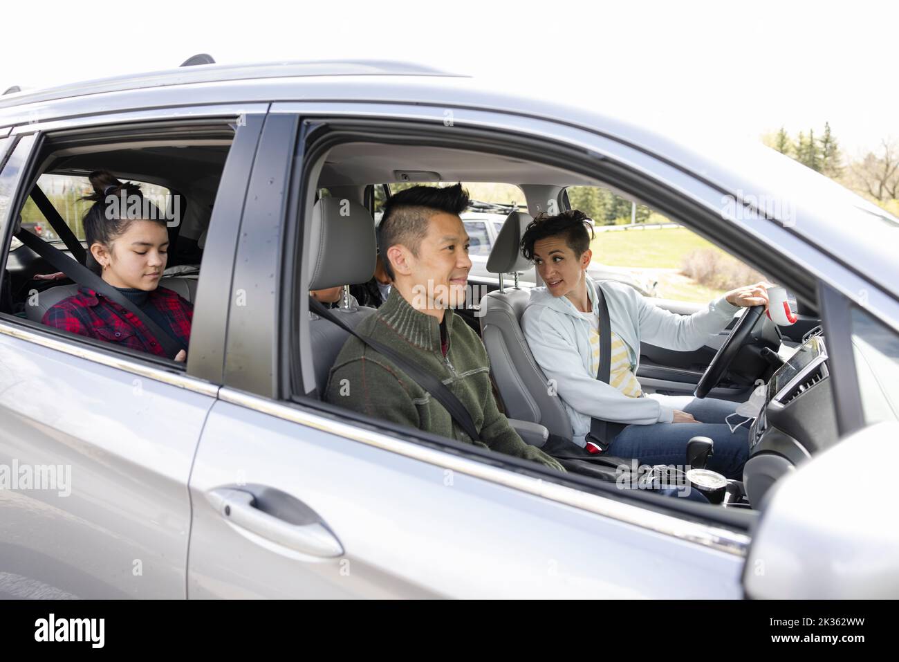 Father teen son in car hi-res stock photography and images - Alamy