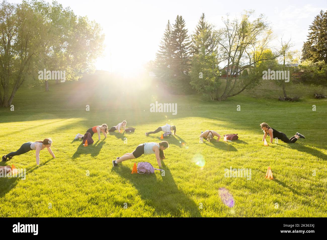 Child doing pushups hi-res stock photography and images - Alamy