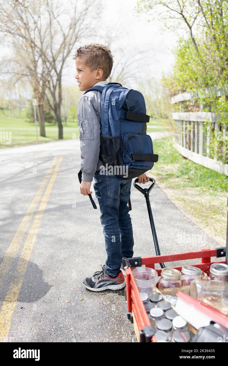Cart pulling child hi-res stock photography and images - Alamy