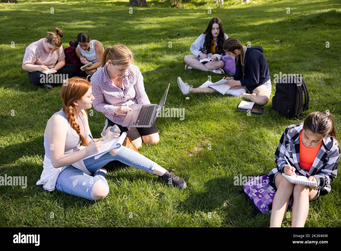 Technology teacher student outdoor hi-res stock photography and images - Alamy