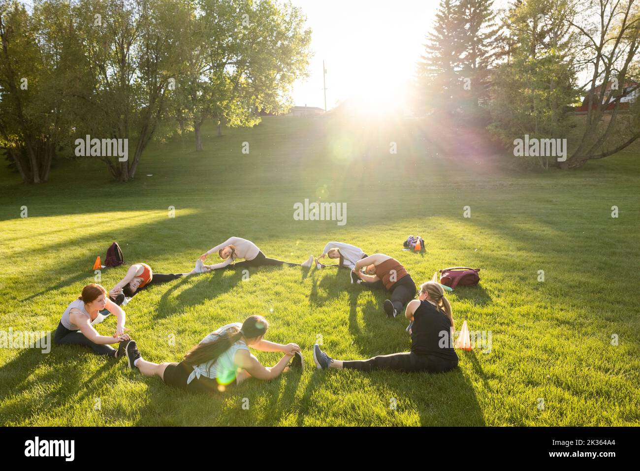 Teen classroom stretch hi-res stock photography and images - Alamy