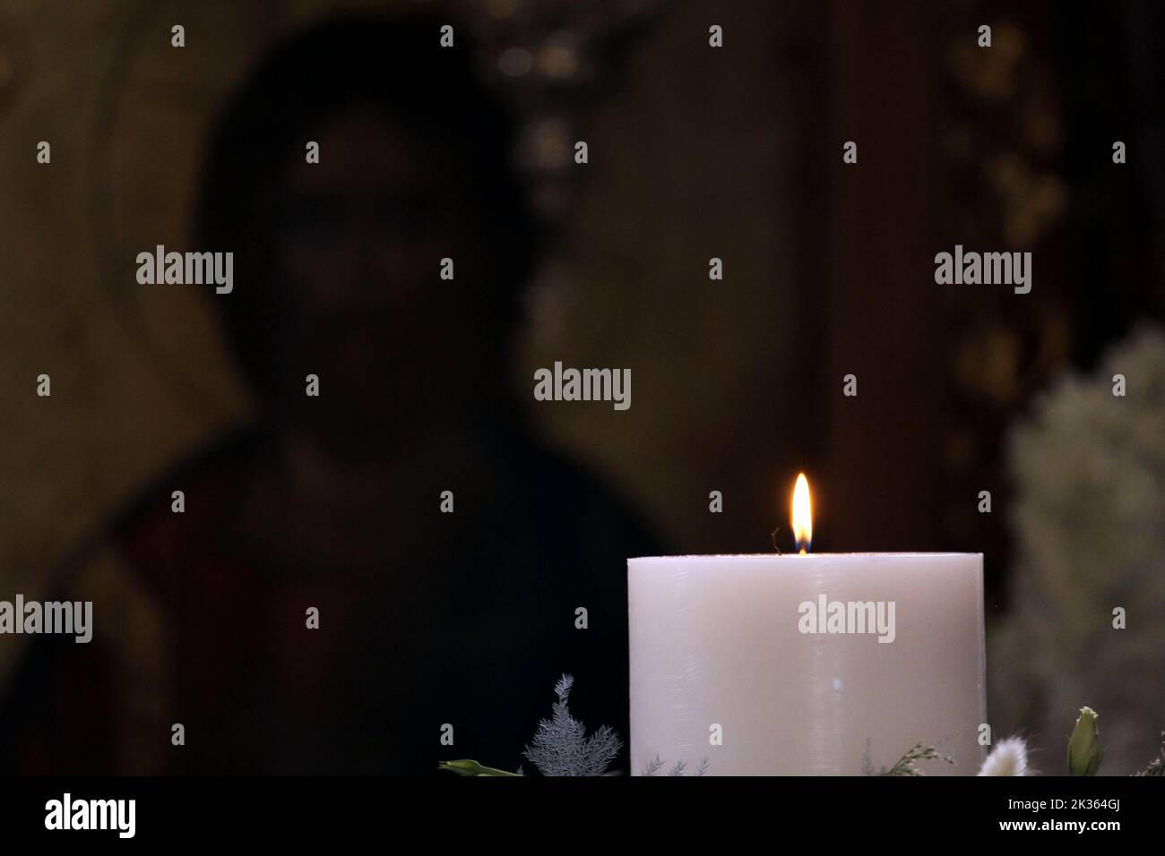 Orthodox priest icon white hi-res stock photography and images - Alamy