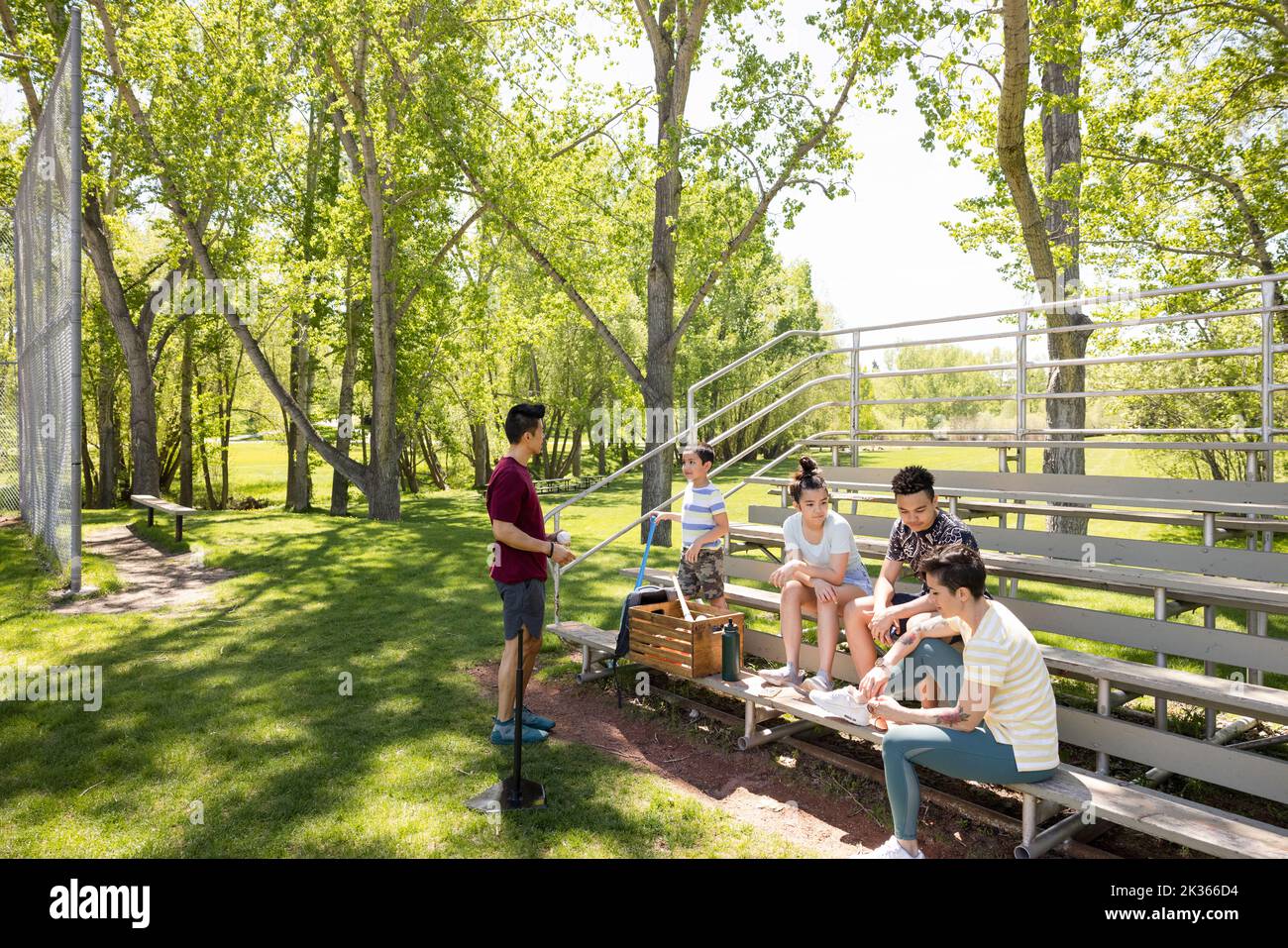 Game bench hi-res stock photography and images - Alamy