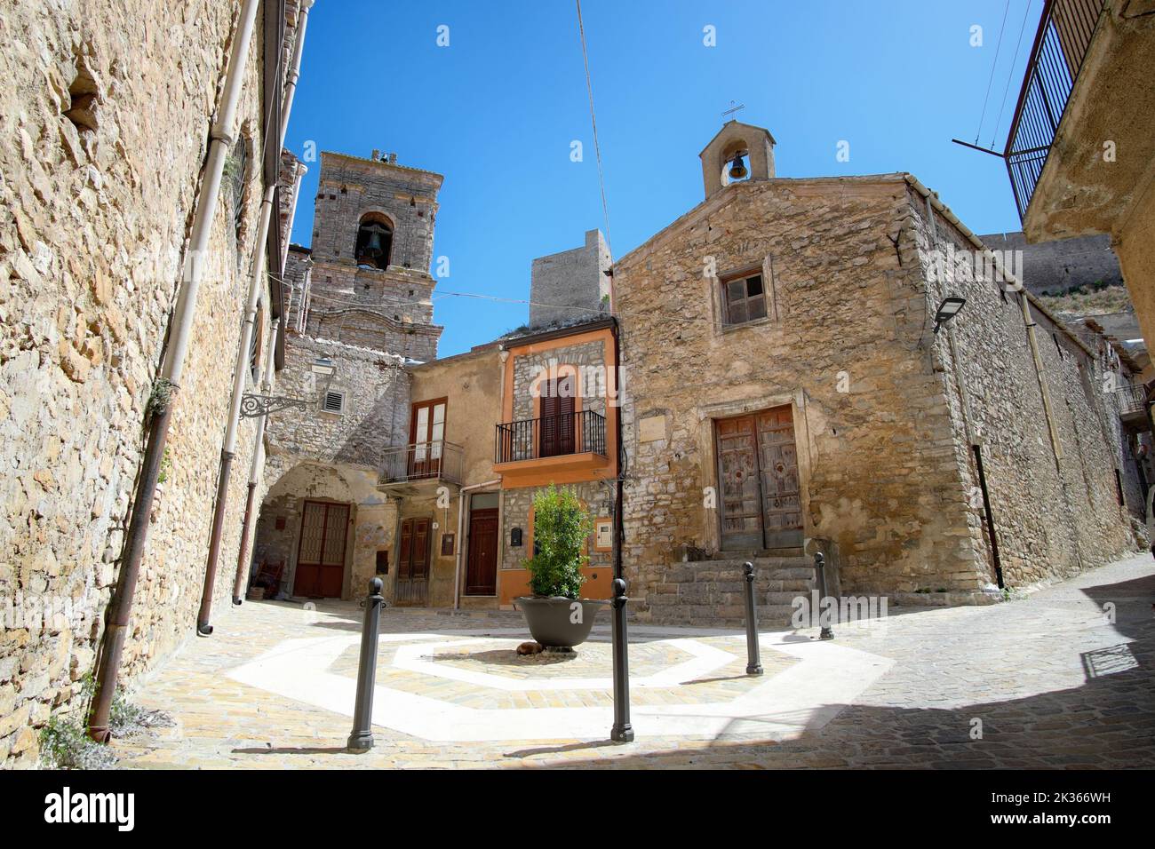 old street in Vicari, Western Sicily, Italy Stock Photo - Alamy
