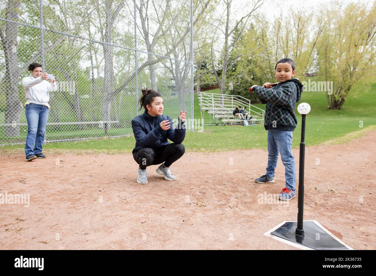 Batting hi-res stock photography and images - Alamy